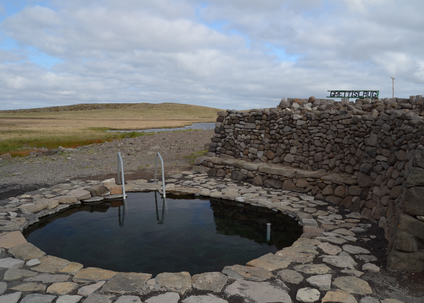 Heiße Quellen und Pools in Island